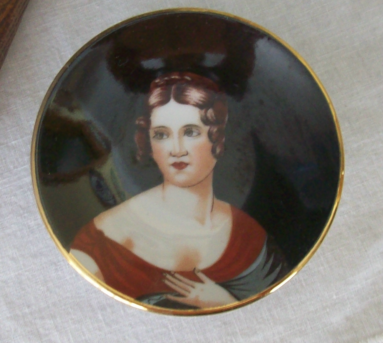 Pretty Lady Portrait Plates - Organized Clutter