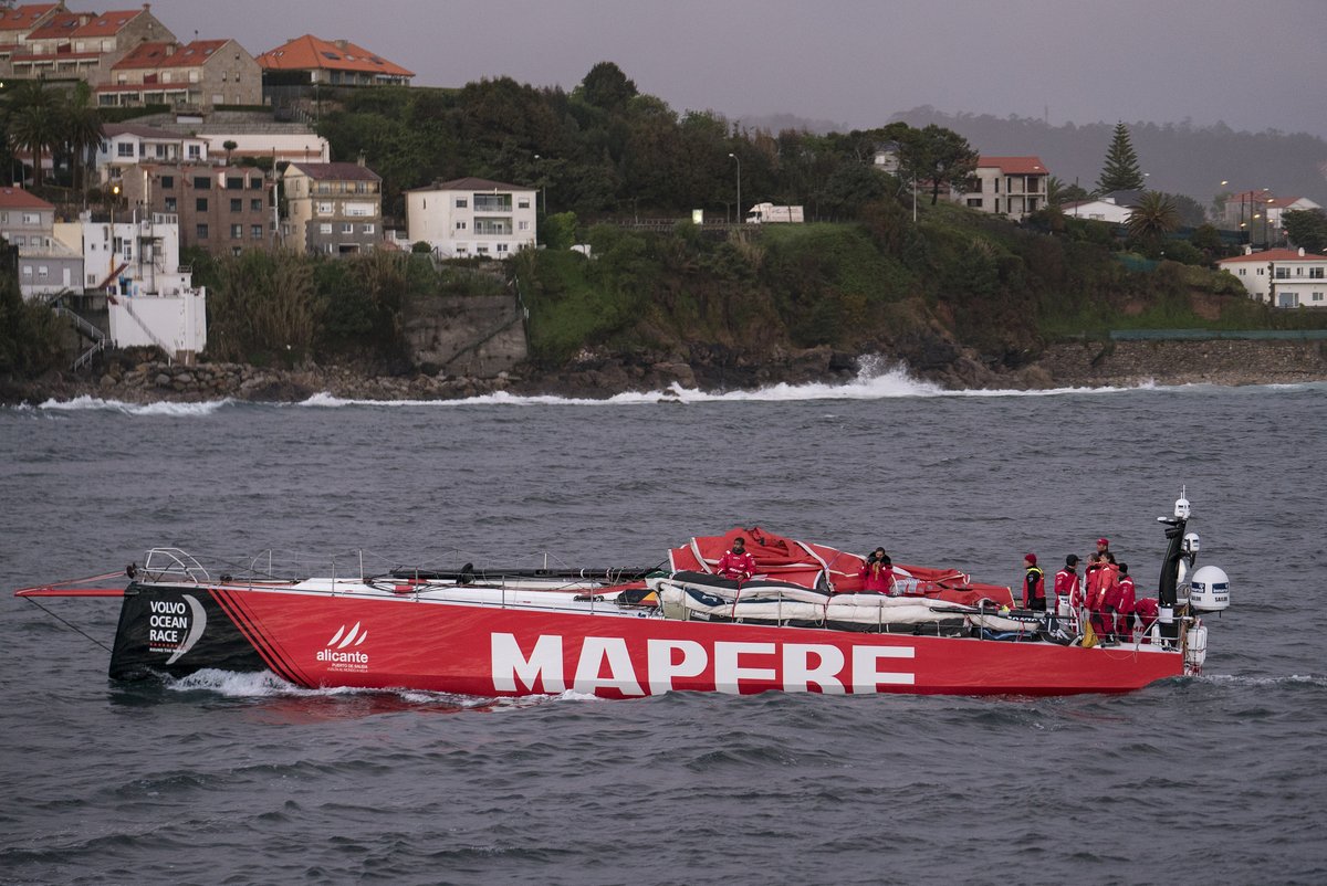 Volvo Ocean Race / VO65 MAPFRE dismasts during offshore testing in ...