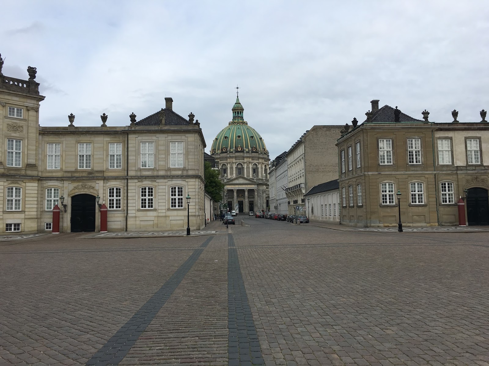 GREAT EATS HAWAII: AMALIENBORG PALACE