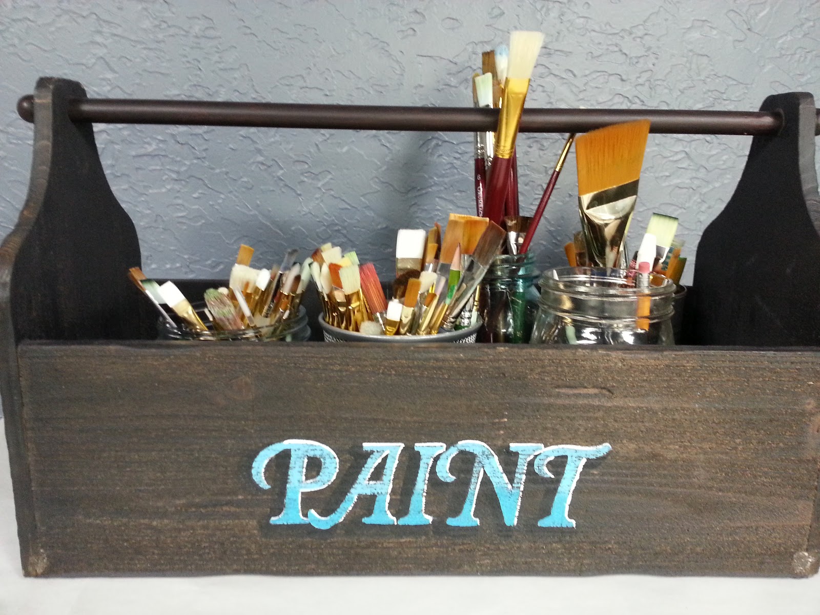 Megpie Designs: Paint Caddy