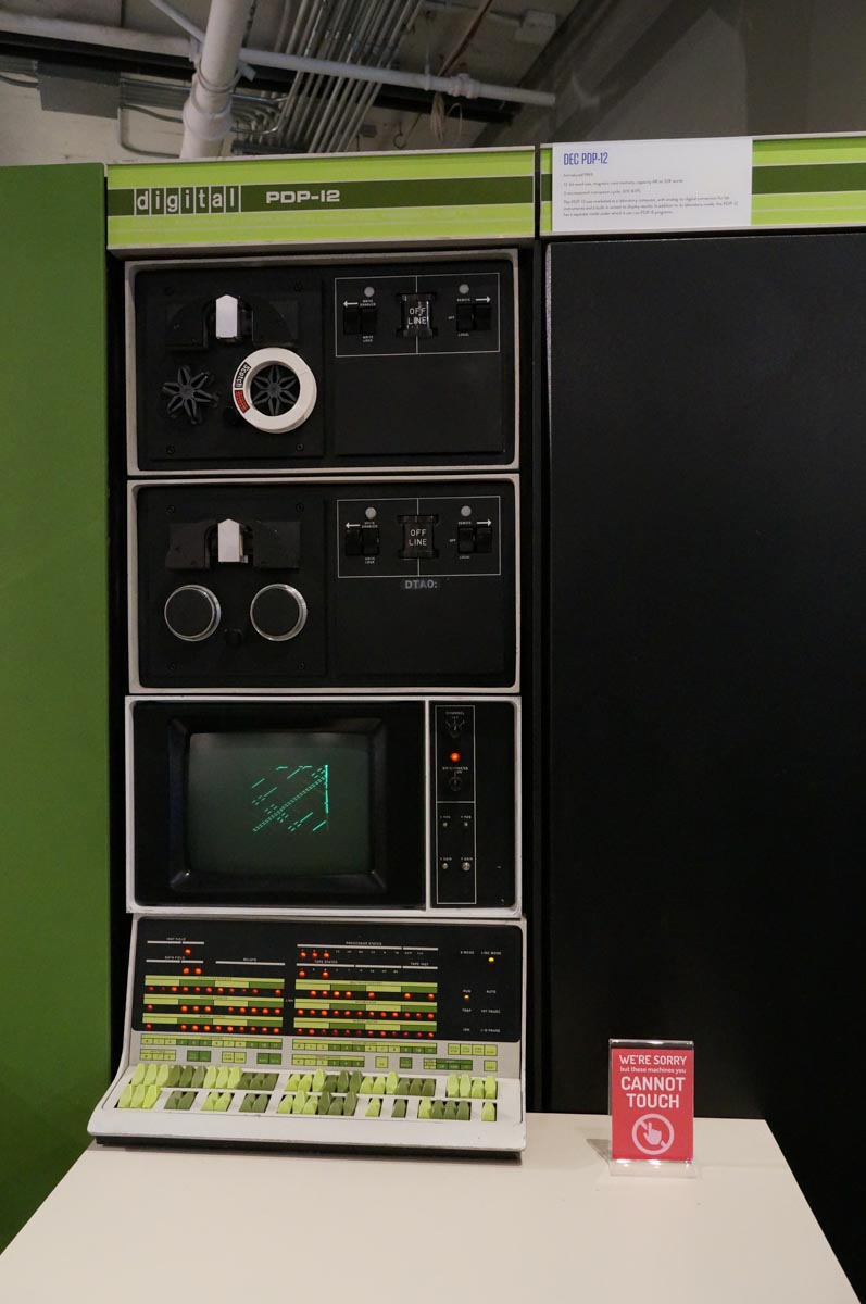 ヨコヤマ企画: Living Computer Museum(その2) ～Digital Equipment Corporation編～