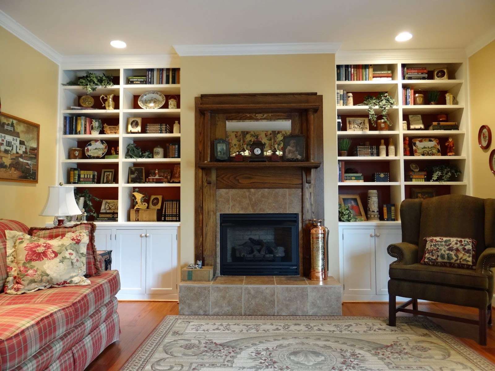 Lenora's Legacy Estate: Inside the Farmhouse at Lenora's Legacy: The Parlor