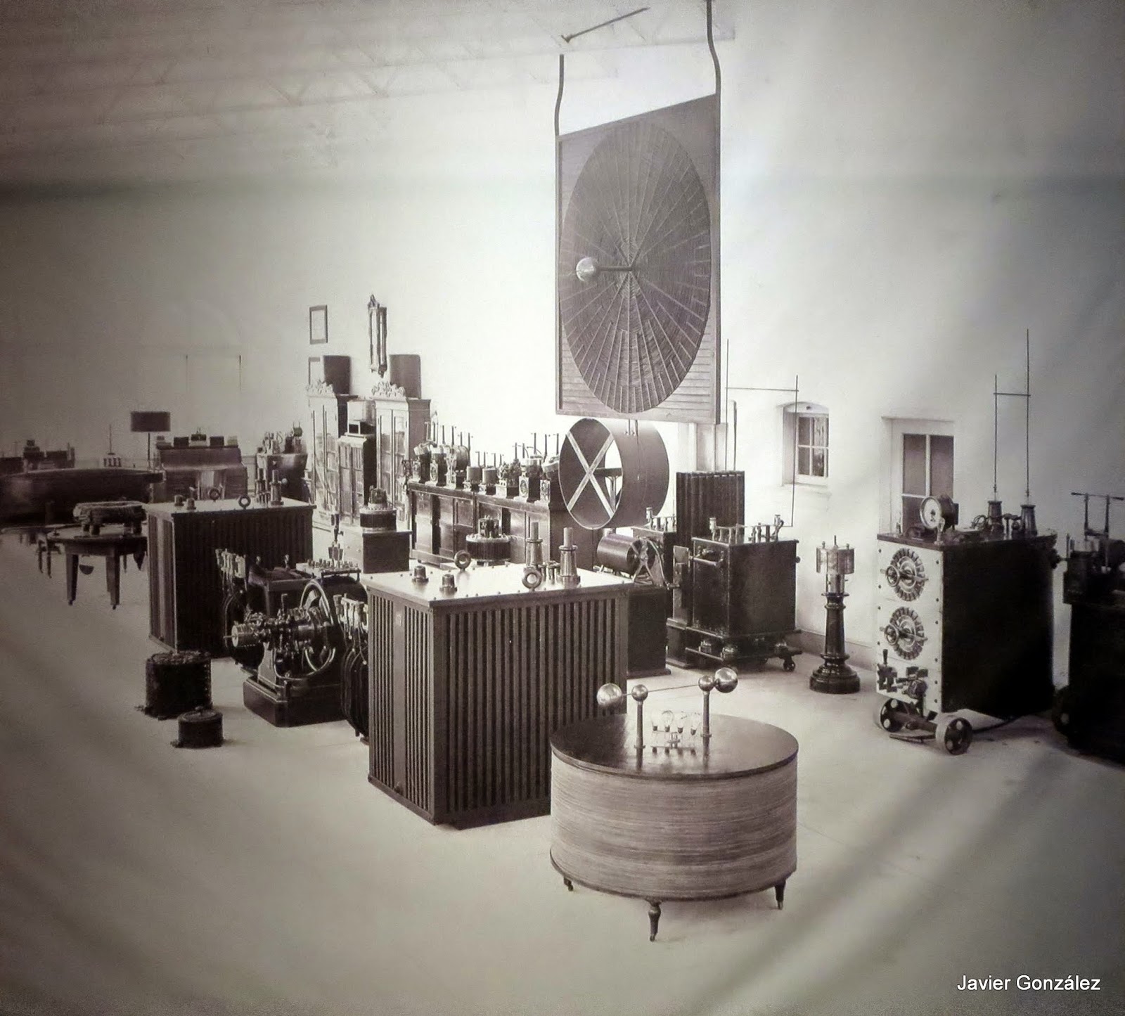 Las imágenes que yo veo: Nikola Tesla. Exposición suyo es el futuro ...