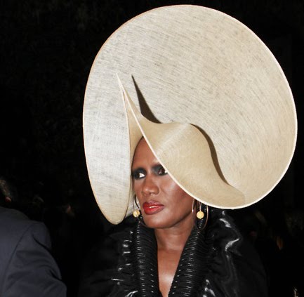 DooB Picture: Most Outrageous Celebrity Hats