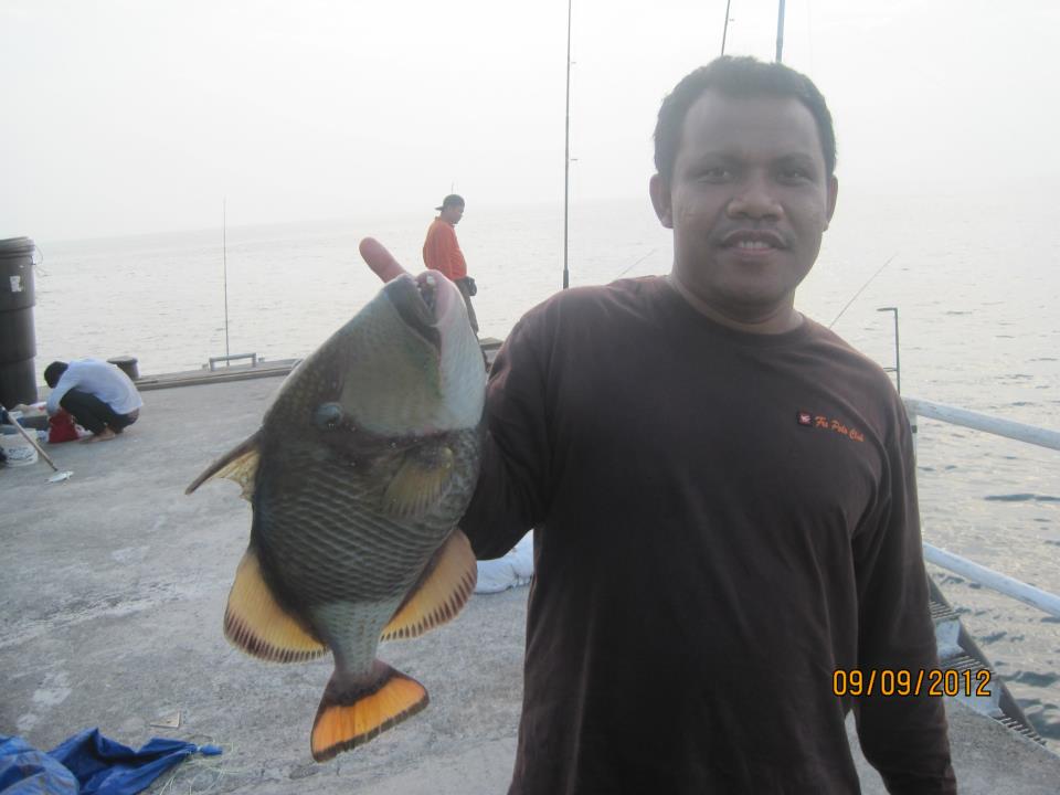 MEMANCING: MEMANCING DI PULAU UNDAN
