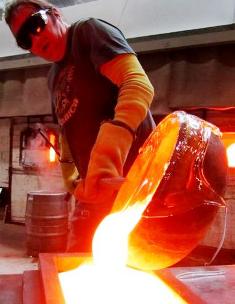 February, 2013 | Washington Glass Studio