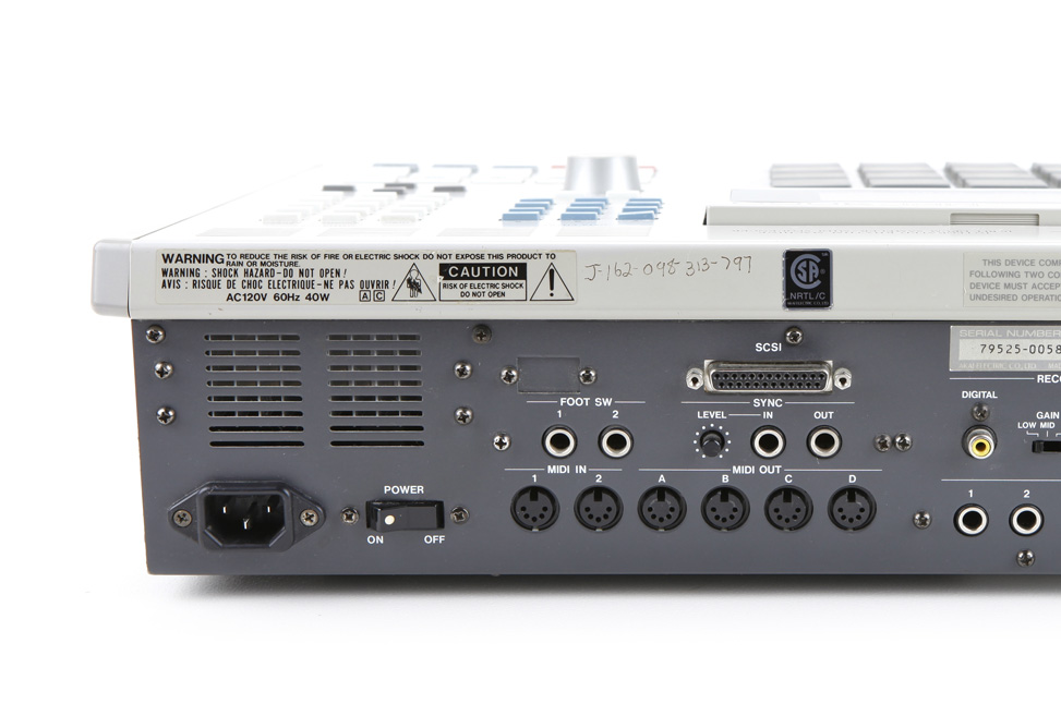 MATRIXSYNTH: Akai Roger Linn MPC 3000 SN 79525-00586