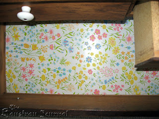 The Hausfrau Journal: Vintage Floral Contact Paper