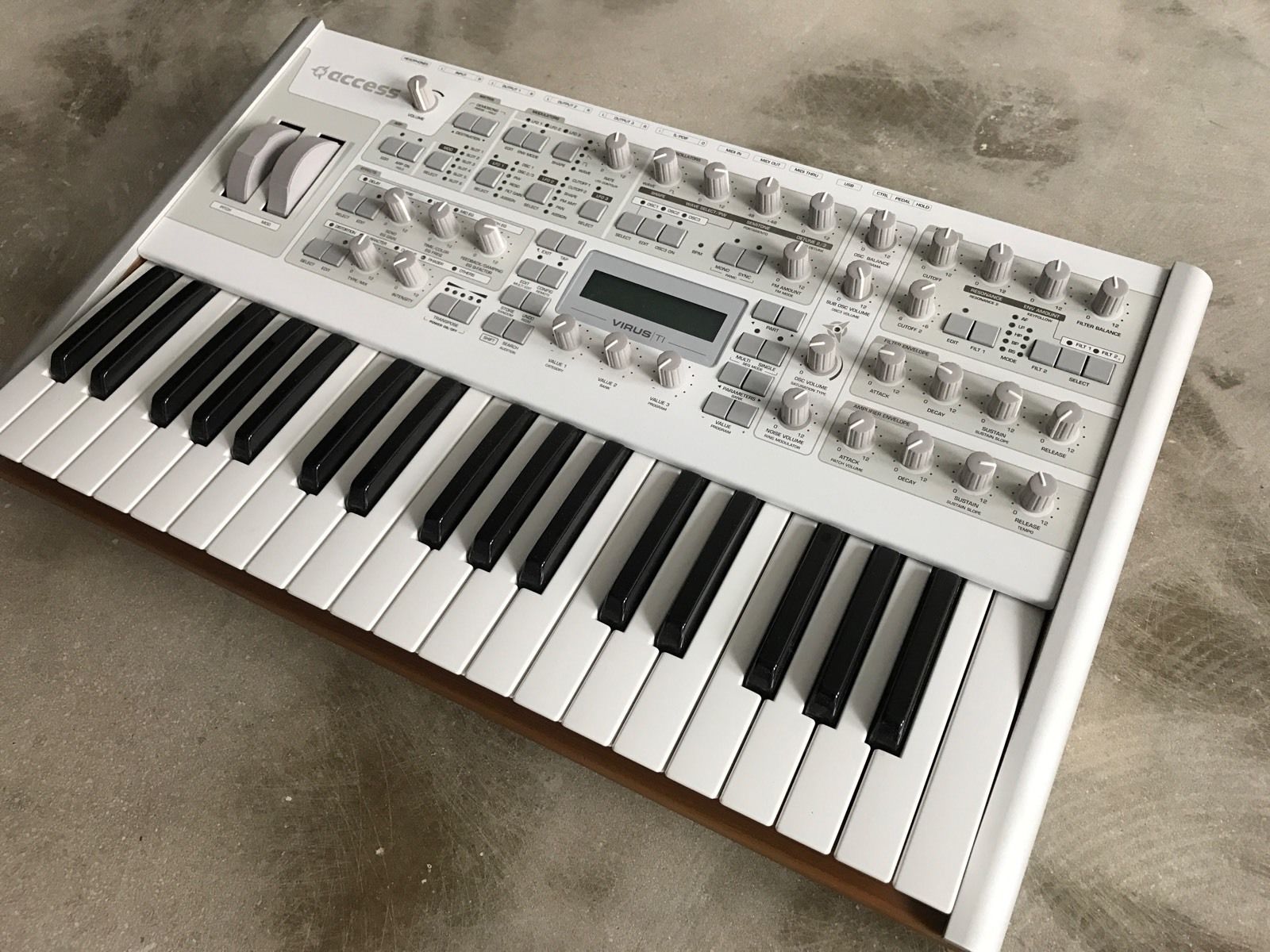 MATRIXSYNTH: Access Virus TI2 Polar Total Integration 37-key Synthesizer