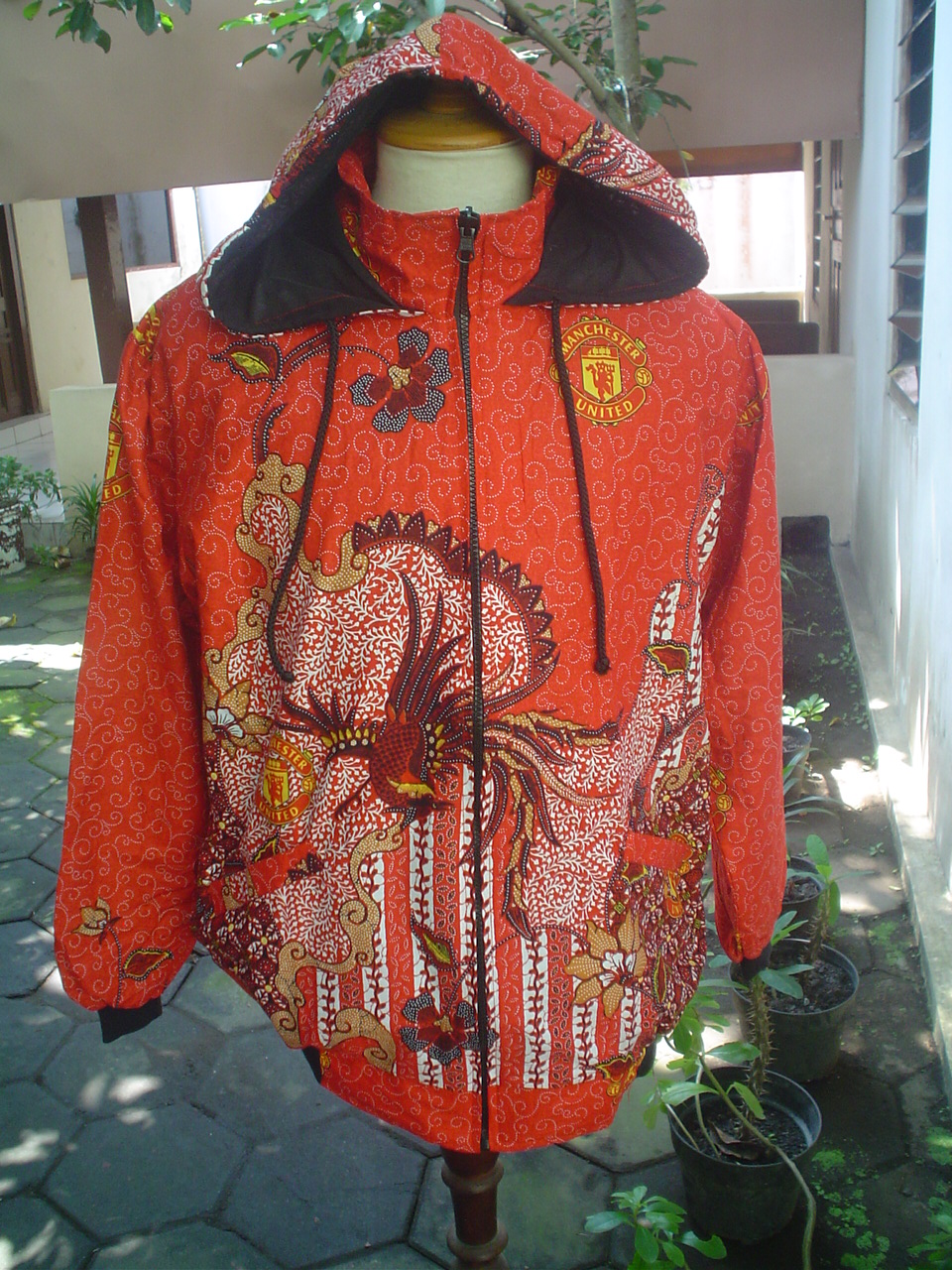 BATIK&SOUVENIR IVY: Aneka Jaket Batik Bola