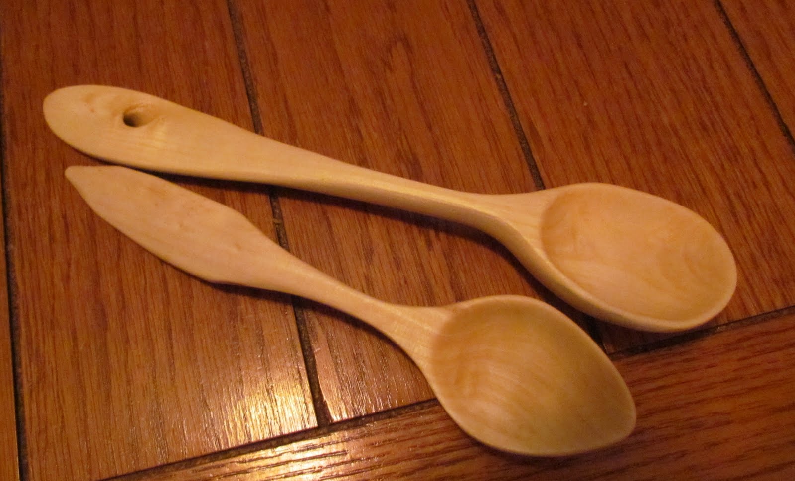 Woodlake Bushcraft: Spoons!!