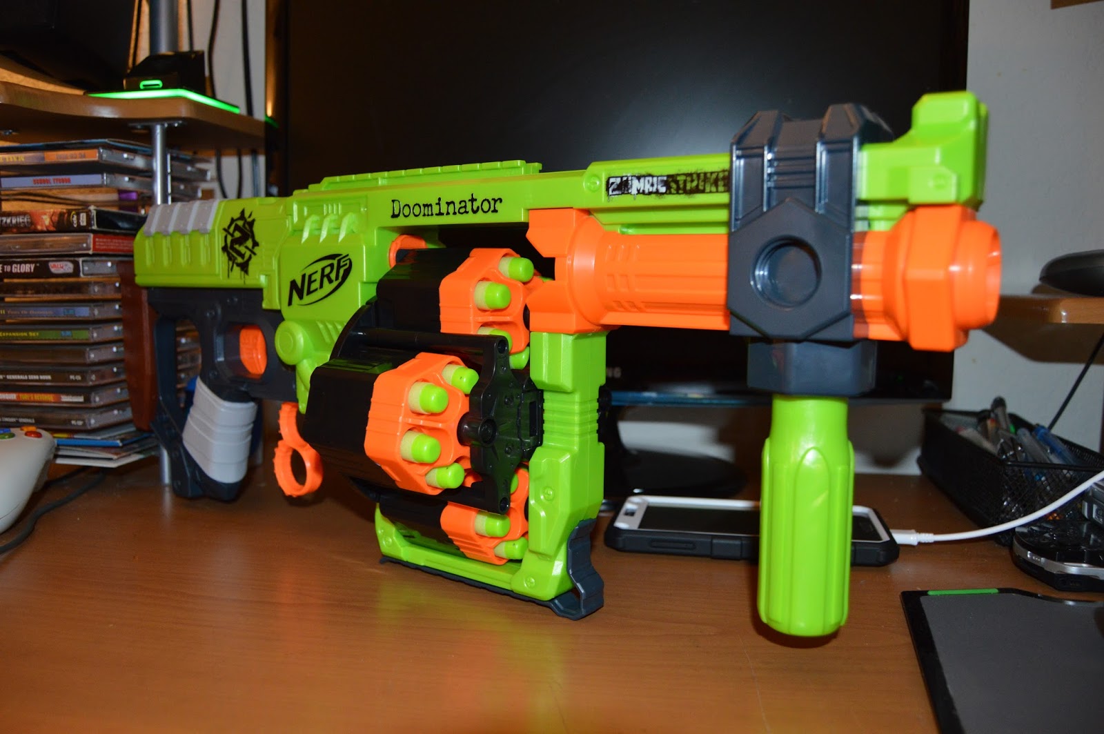 StudioYale: Nerf Zombiestrike Doominator Review (7/10)