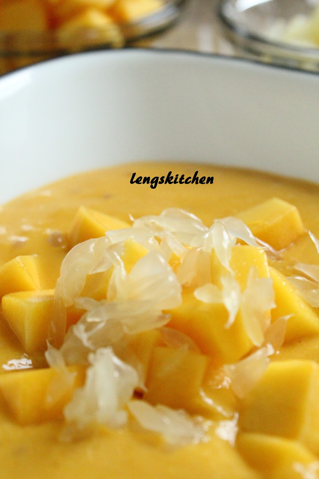 Kitchen Chaos: Chilled Mango Puree with Sago & Pomelo 杨枝甘露 - Chinese ...