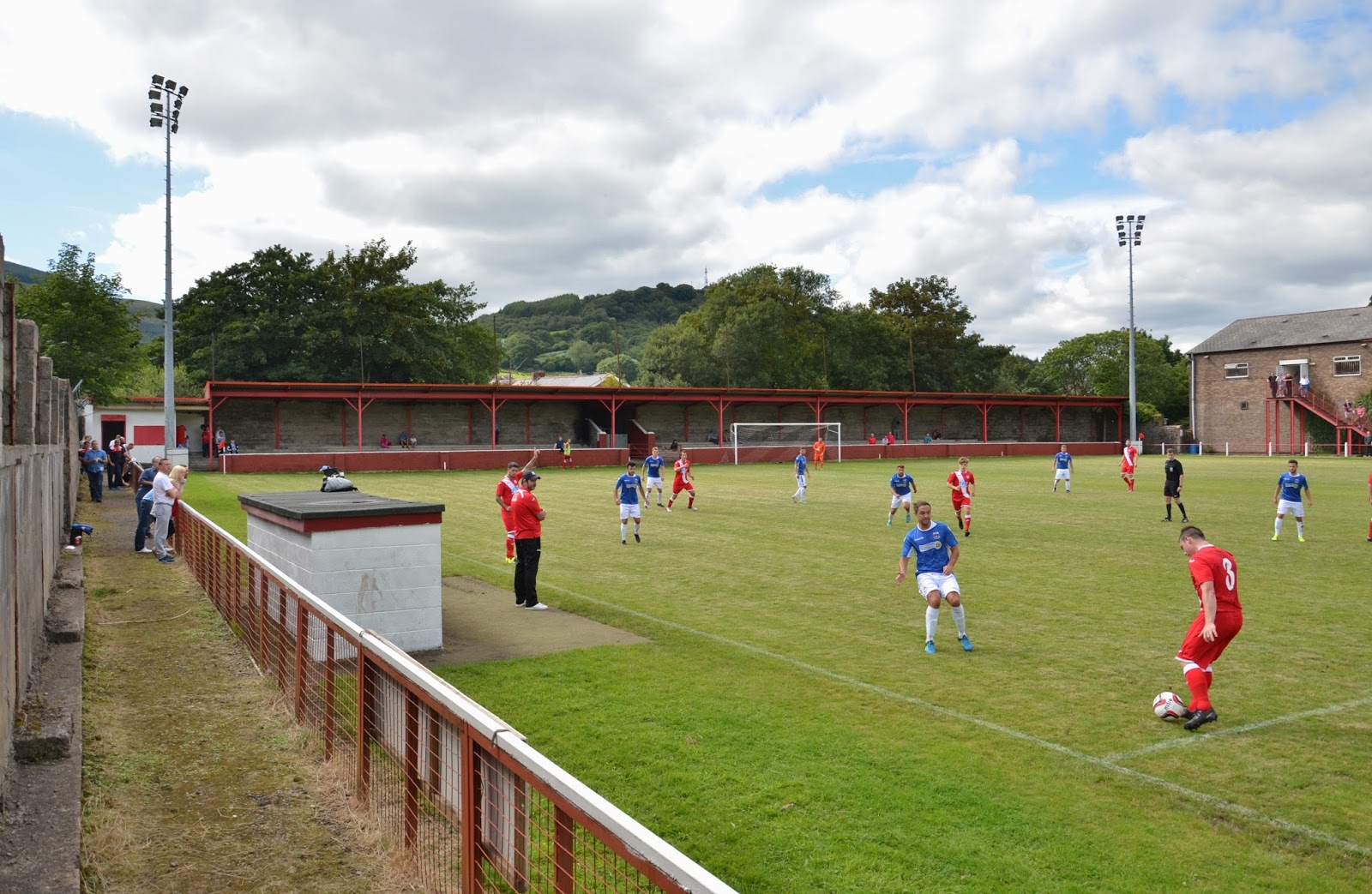 Extreme Football Tourism: WALES: Ton Pentre AFC