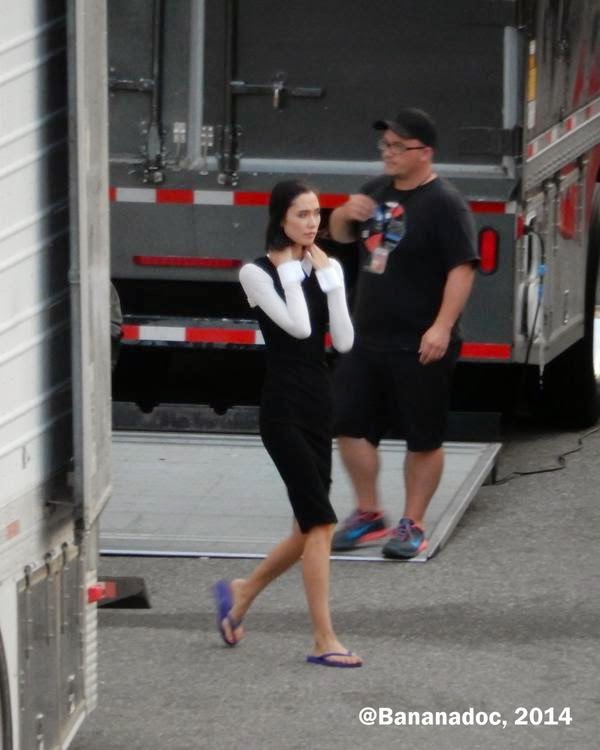 SNEAK PEEK : "Batman v Superman: Dawn Of Justice" - Enter 'Mercy Graves'