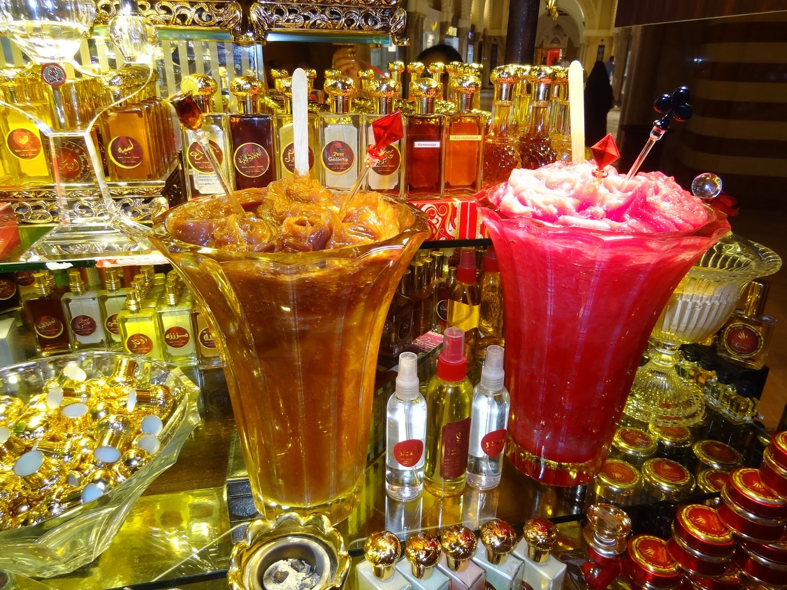 Smellbook: DUBAI - PERFUMES