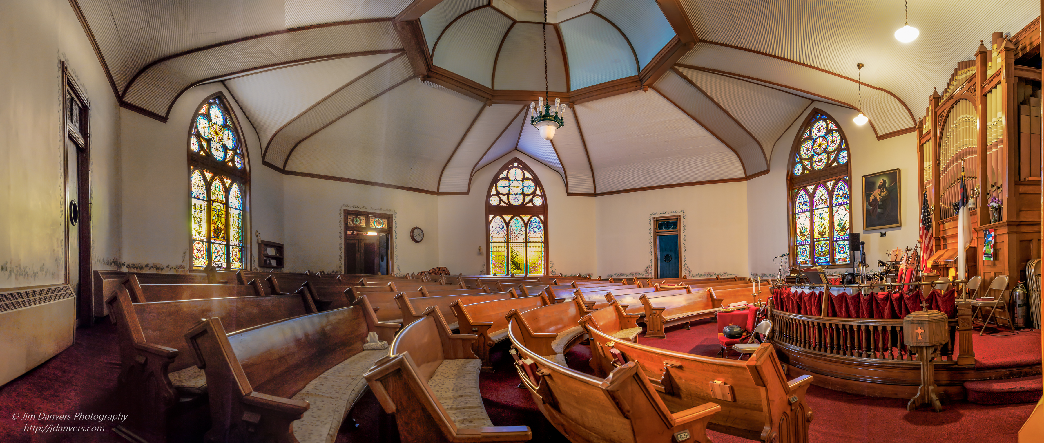 Weekend Shooter: The Red Brick Church in Berkshire, NY