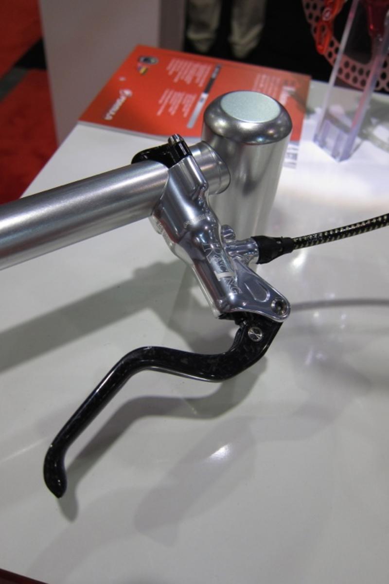 Interbike: Nuevos frenos Formula R0 y R1 Racing ~ Ultimate Bikes Magazine