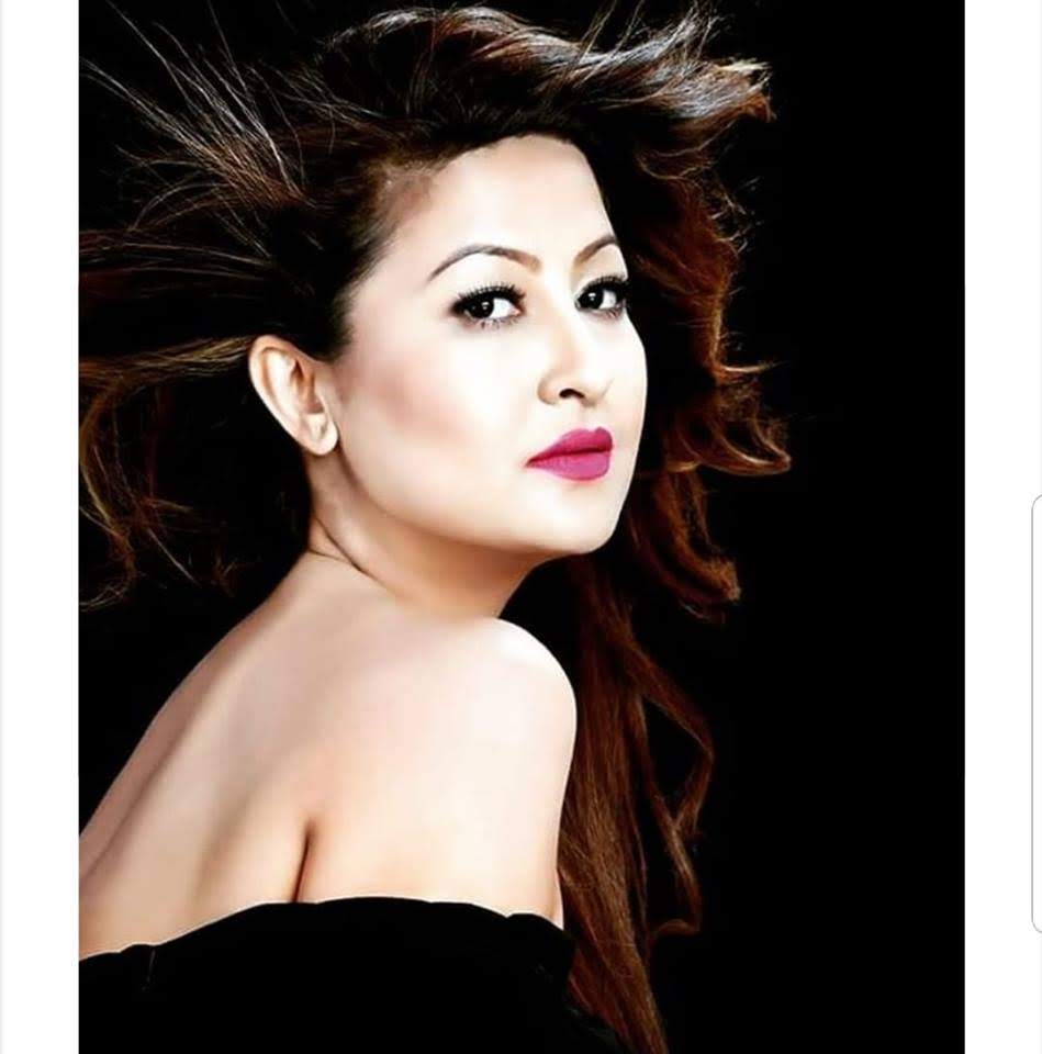 Usha Khadgi Miss Nepal 2000 beautiful Pictures