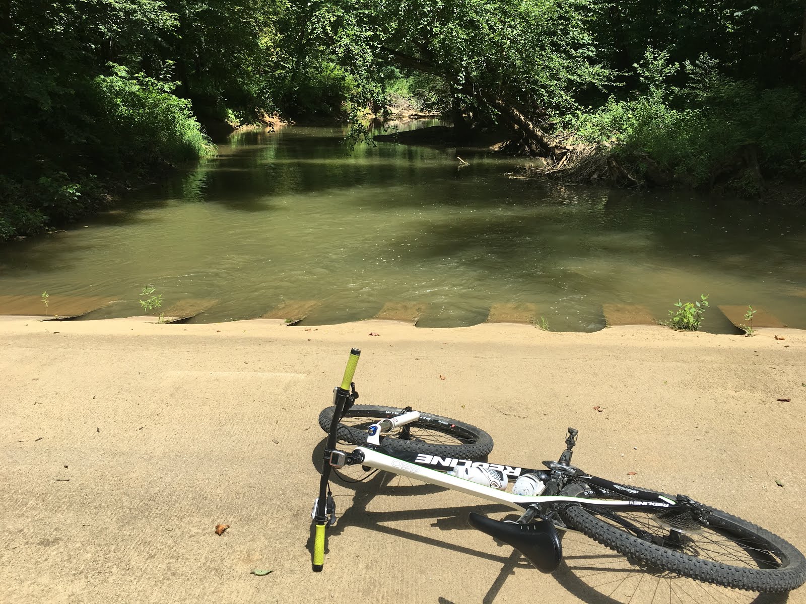 DougM: Review: Redline d660