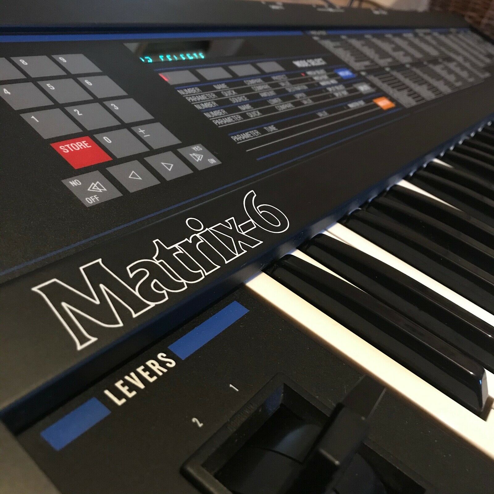 MATRIXSYNTH: Oberheim Matrix 6 SN 702017