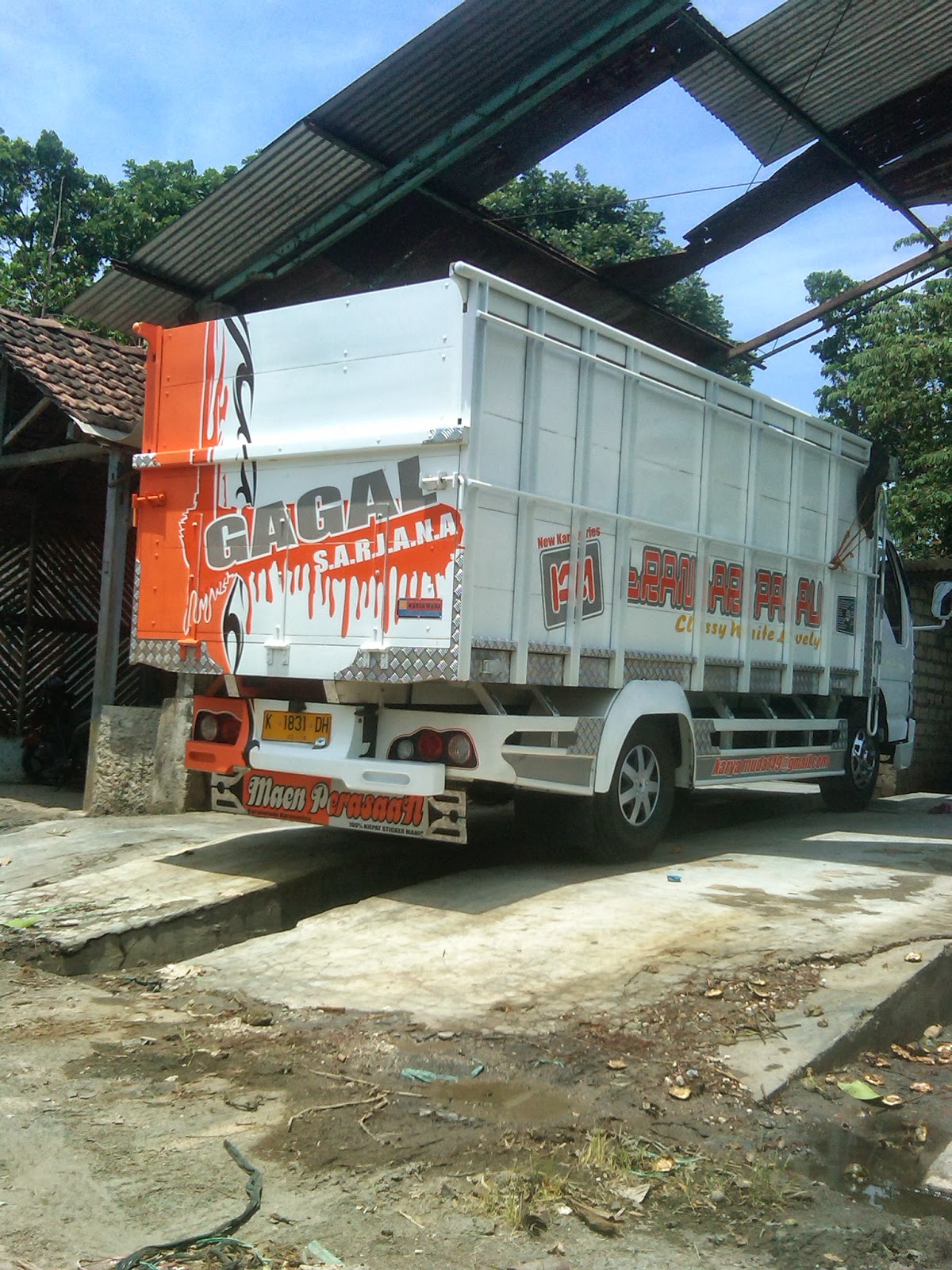 Karoseries bak truk: Truck Two Tone,DOFF
