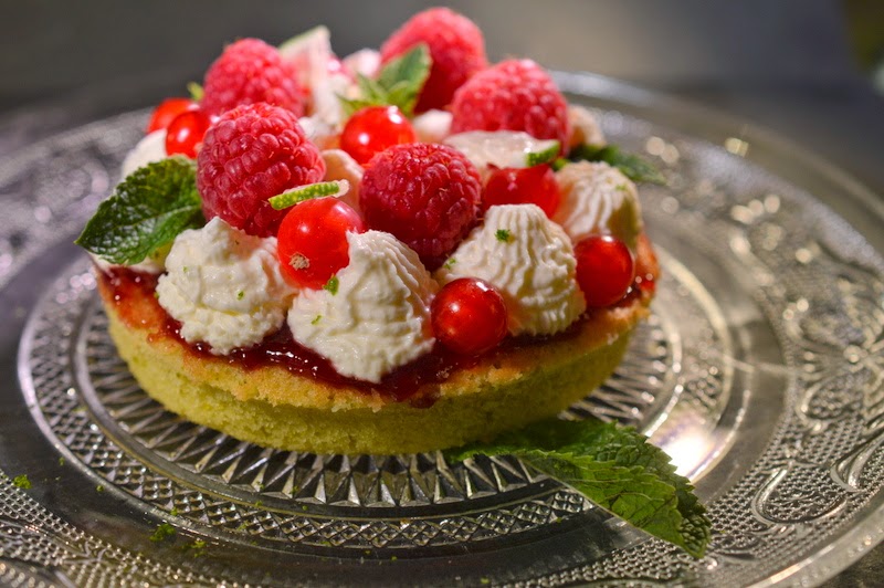 Biscuits à la pistache, chantilly mascarpone-citron vert & fruits ...