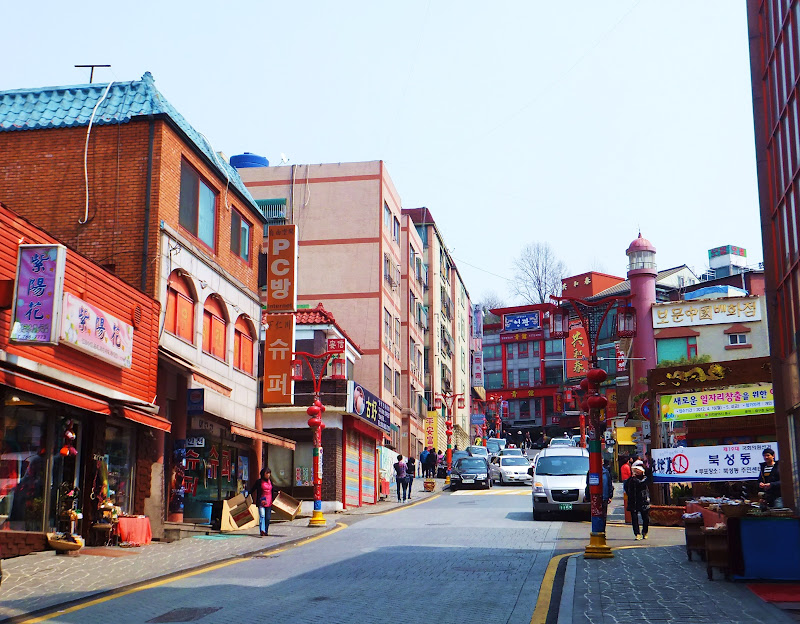 HAPPYDALKIS: 11 April 2012 - Assam milk tea in Incheon Chinatown