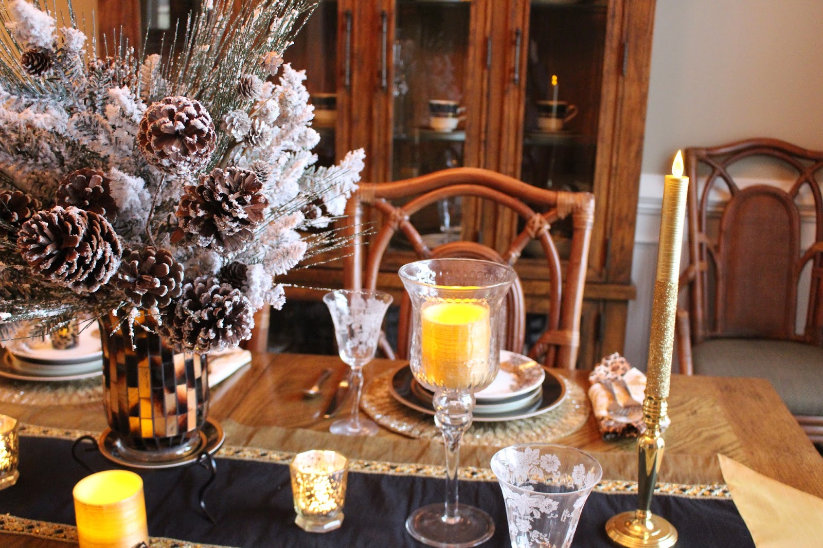 Designs by Pinky: Winter Dining Room Table, 2018