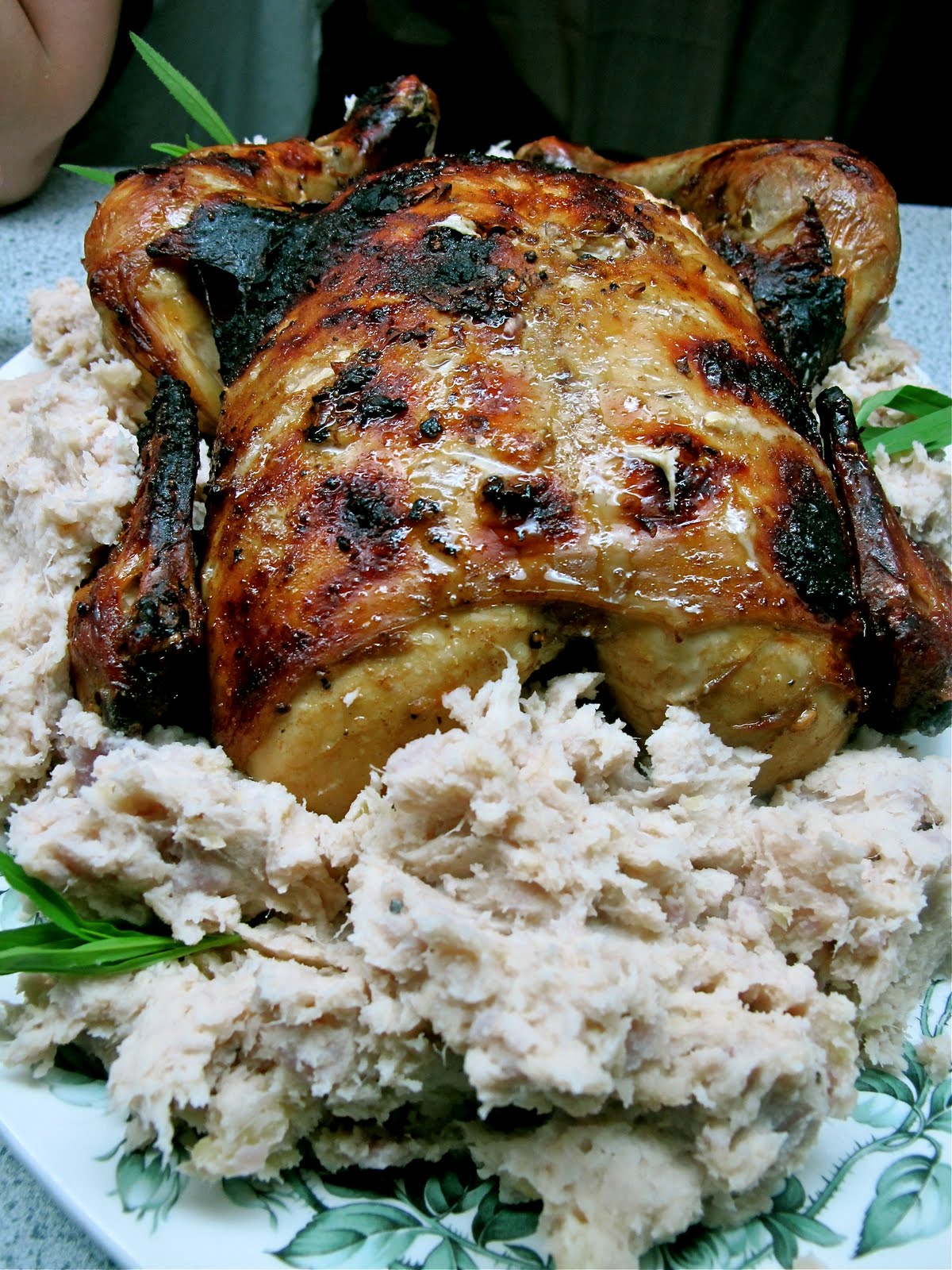 GOURMET KITSCHEN: Kitschen Chaos: The kitchen biatch is back