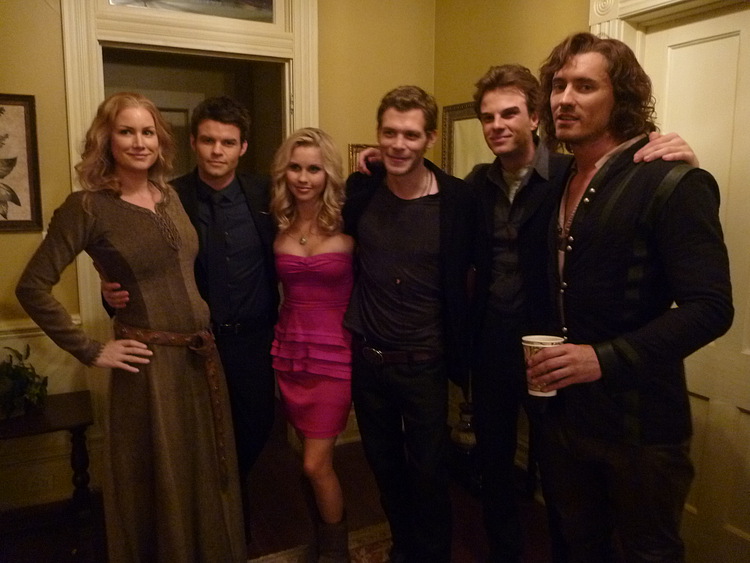 TheVampireDiariesFamily