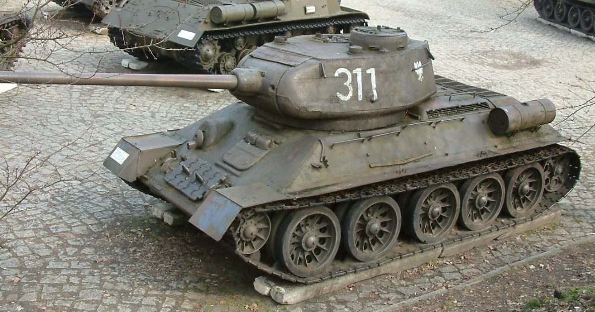 Catainium's Tanks: T-34-85 Medium Tank