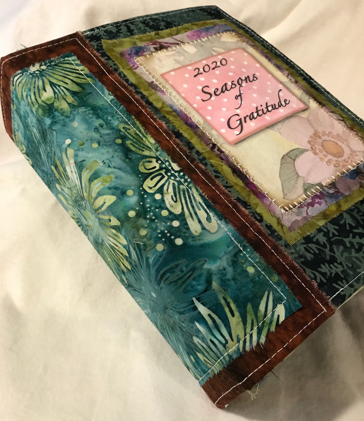 Grandmas laces: 2020 Seasons of Gratitude Year Long Journal