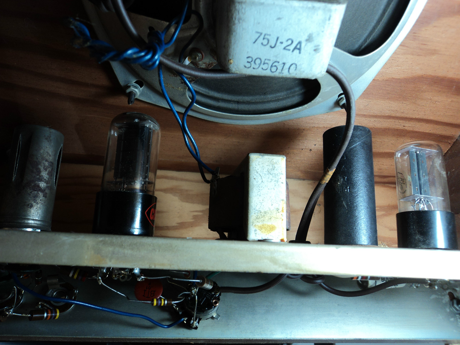 Craigslist Vintage Guitar Hunt: August 2012