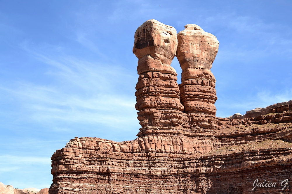 Coins du Monde: ÉTATS-UNIS - Utah - Le Twin Rocks Café de Bluff