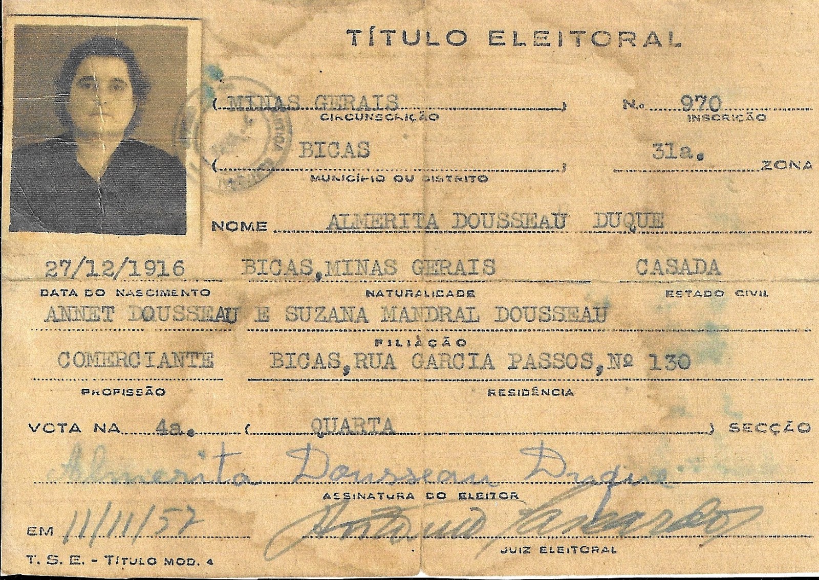 Família Dousseau: Arquivo de Documentos Antigos