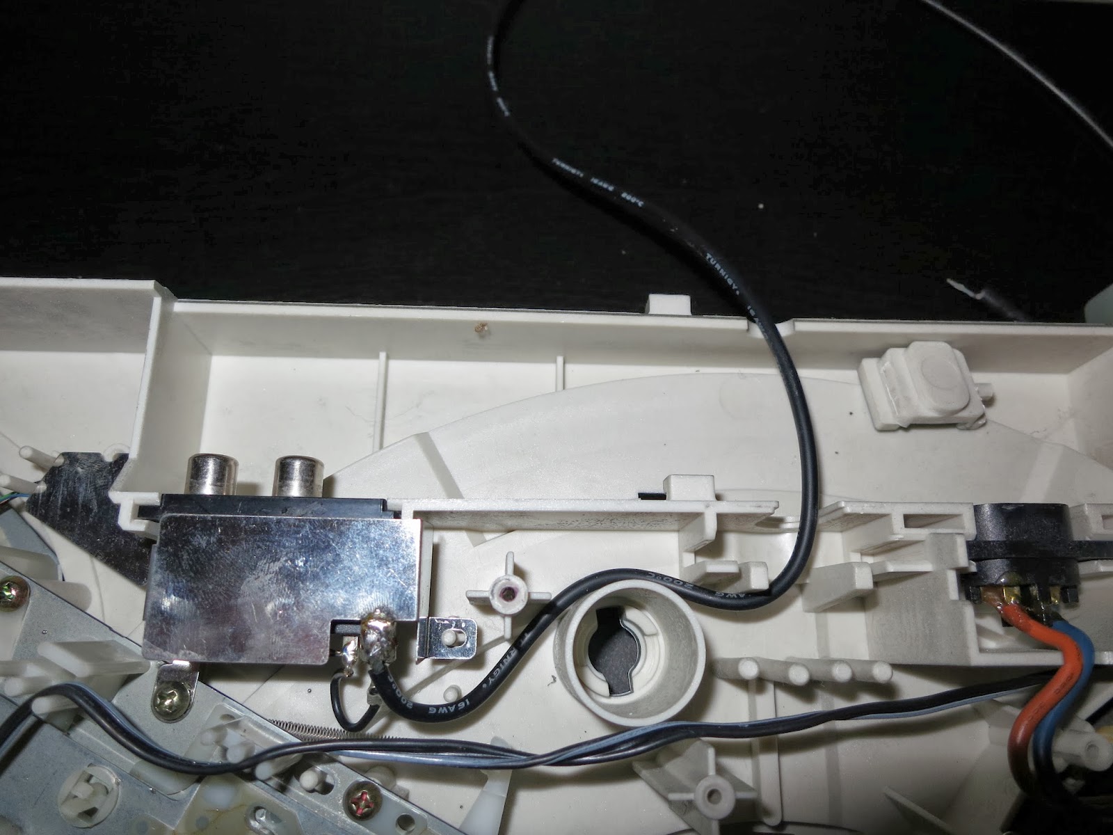 The Destitute Developer: MCS 6604 Ground Wire Replacement