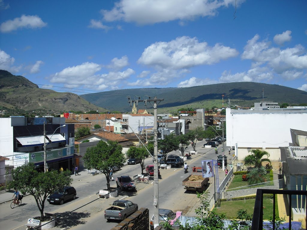 OLHANDO DA JANELA DO TREM: ALMENARA / MINAS GERAIS / BRAZIL (0123 / 5 ...
