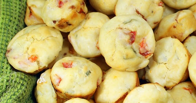 52 Ways to Cook: Mini BLT Muffins Bacon Lettuce (Basil) and Tomatoes