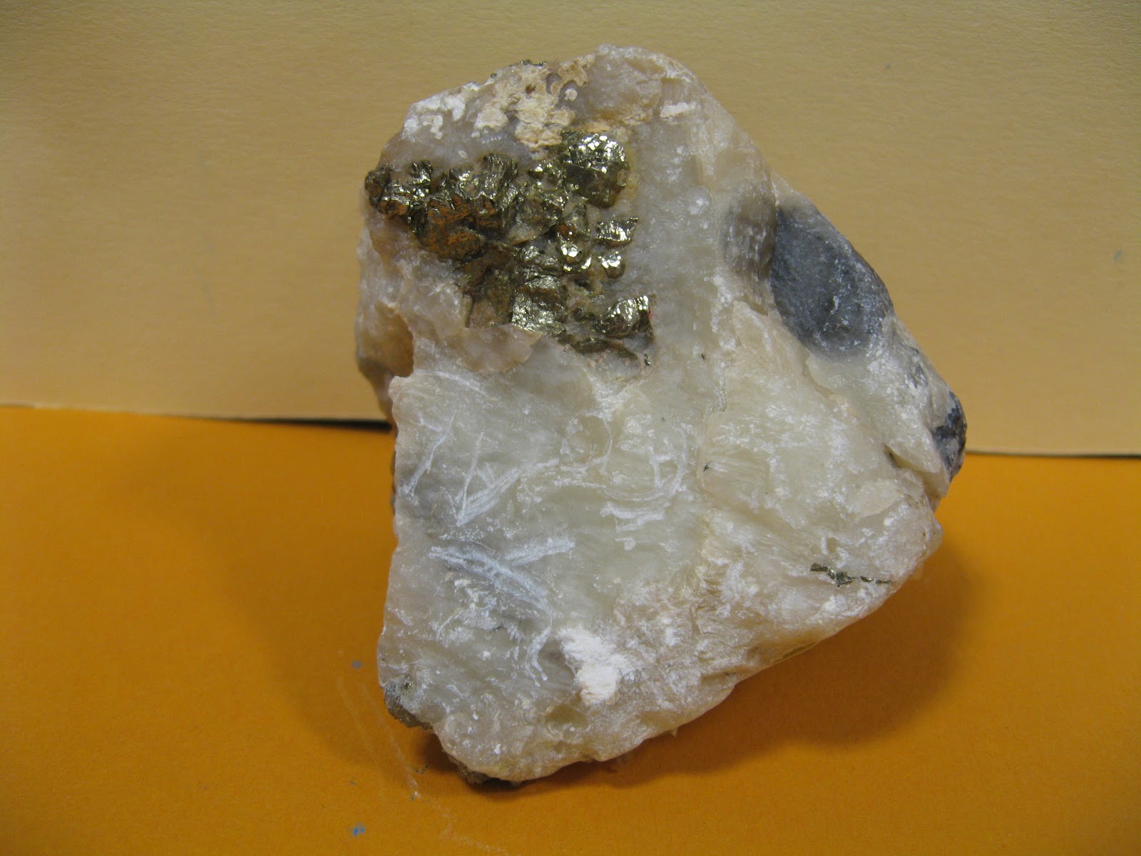 Asociación Mineralógica Aragonito Azul-Área de geología y paleontología ...