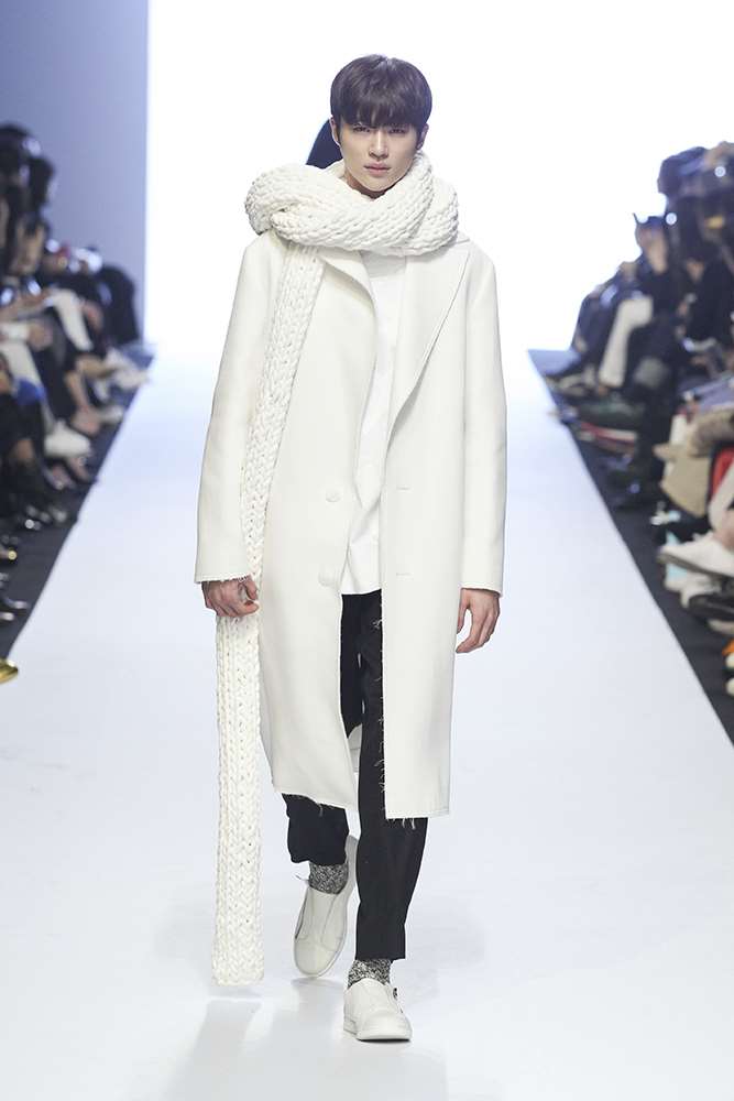 DEMOO PARKCHOONMOO Fall-Winter 2017/18 - Seoul Fashion Week