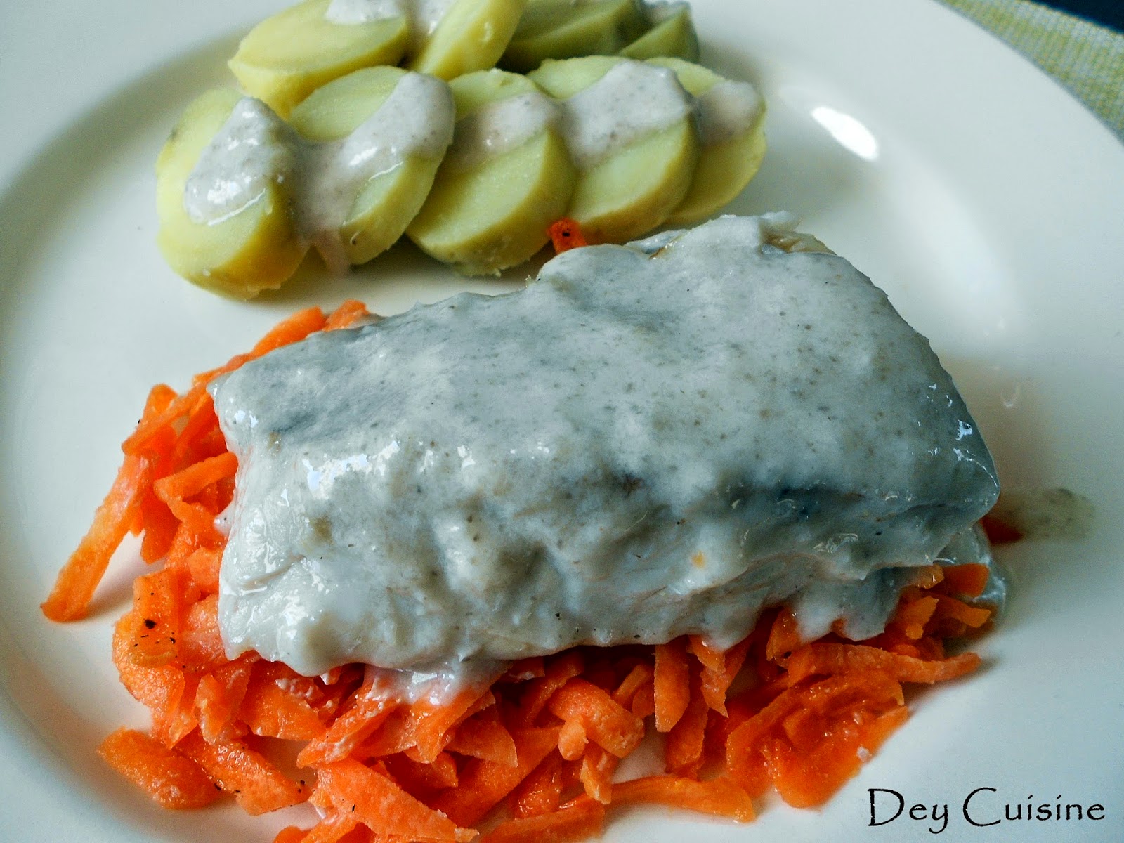 Dey cuisine: Filets de lieu noir, crème au vin blanc