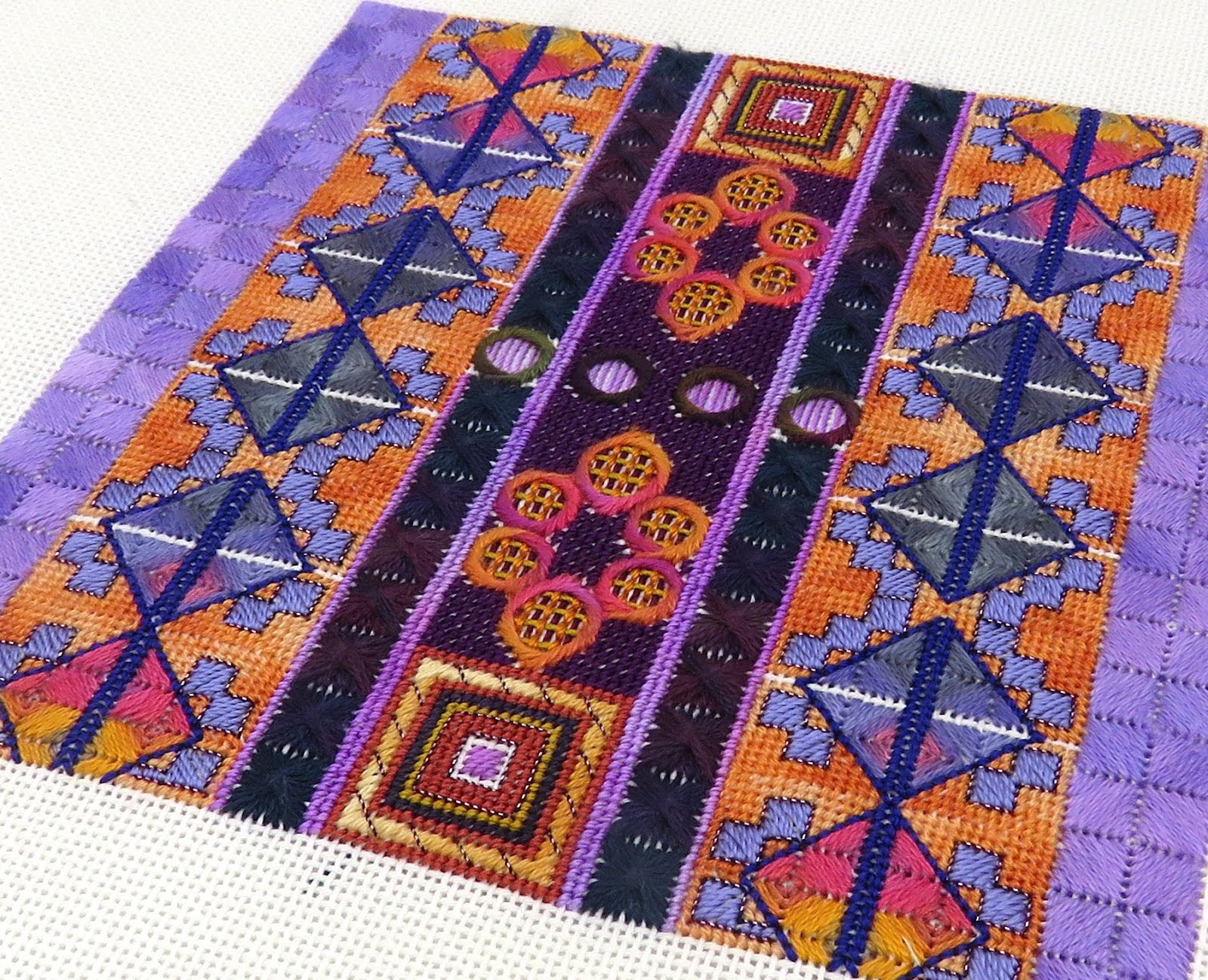 Adorn: NEW DESIGN - Beautiful newbie!