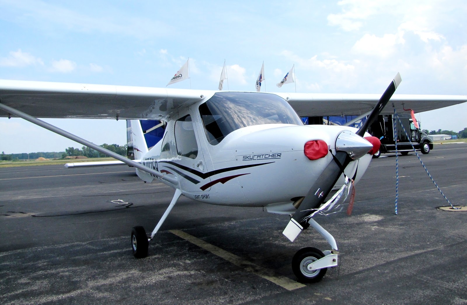 The Aero Experience: Cessna Skycatcher Walkaround
