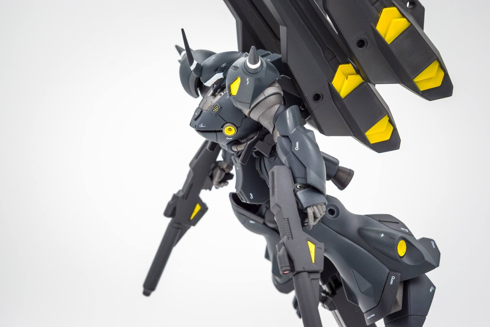 Custom Build: HGBF 1/144 Kampfer Amazing + Extra Weapon Binders ...