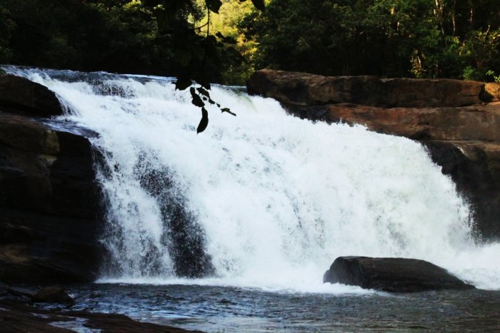 Thommankuthu Waterfalls | Tourist Places