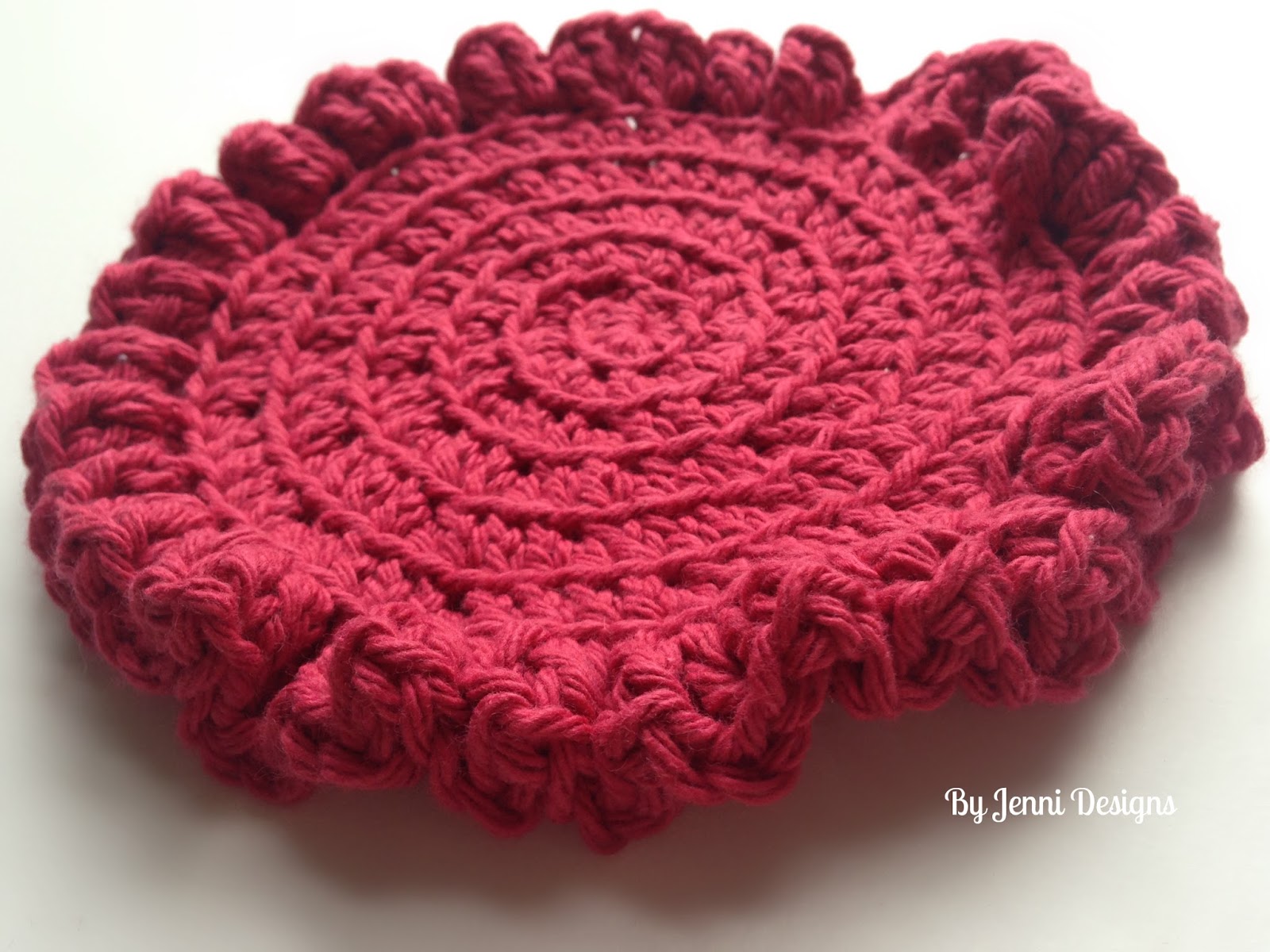 By Jenni Designs: Free Crochet Pattern: Round Ruffly Rag