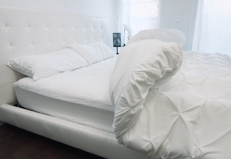 NEWS: Smartduvet - the self-making bed | The Test Pit