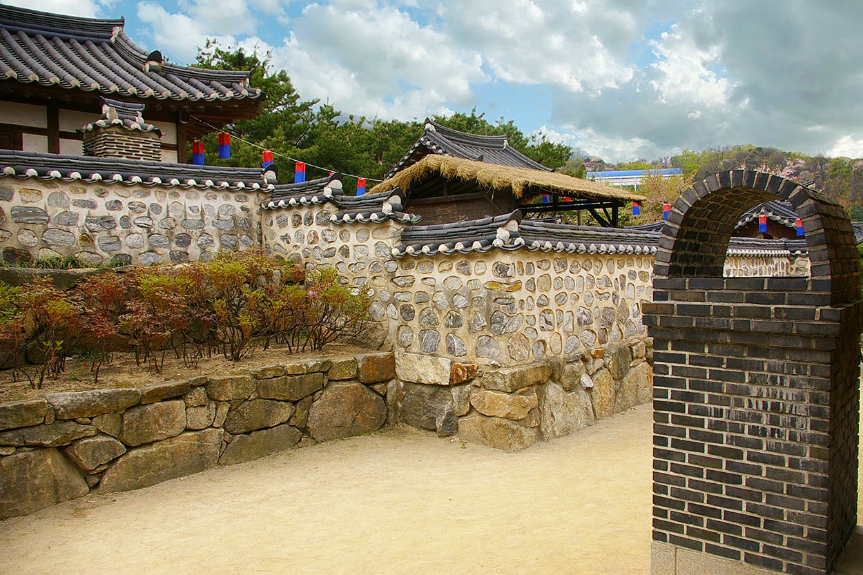 Nalli in Korea: Seoul - Namsan Hanok Village