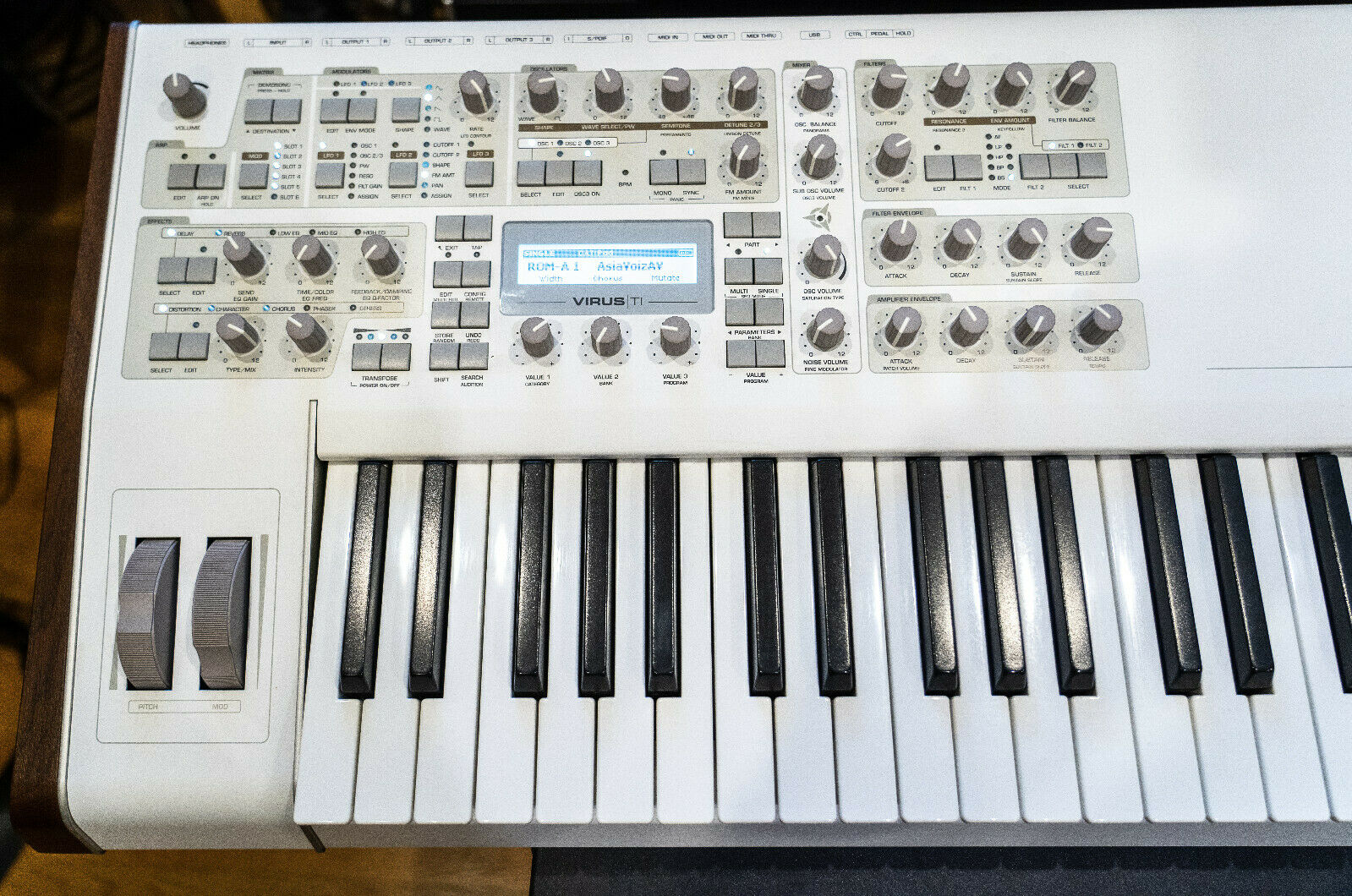 MATRIXSYNTH: Access Virus TI2 Keyboard synthesizer - Whiteout Limited ...